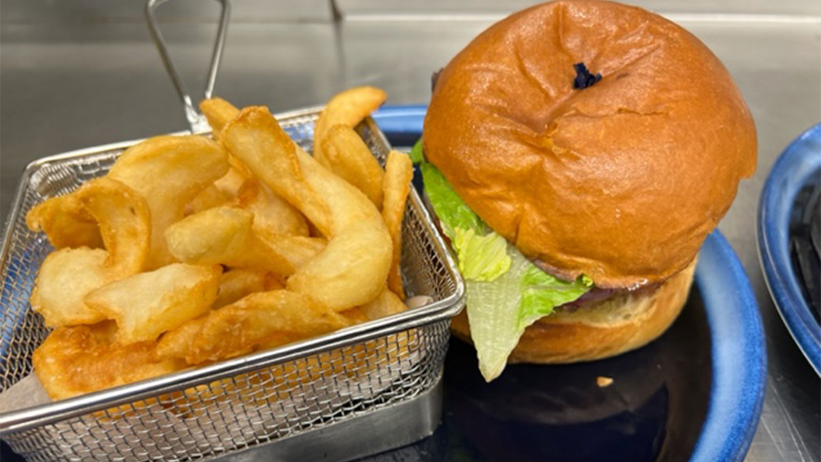 Deacons Tavern | Clarks Summit, PA | NEPA Bars & Pubs